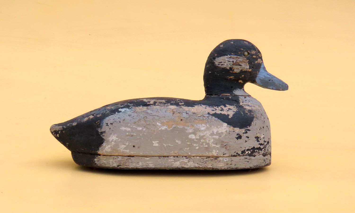 sm Herters Model Winnepeg - early balsa Bluebill Drake - painted as Hen ...